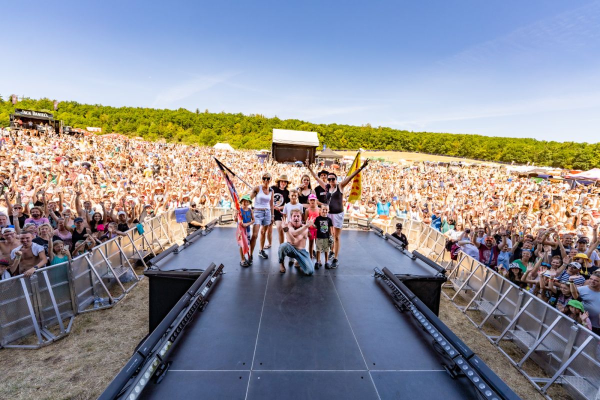 PÁLÍ! - program prevence a pomoci popáleným dětem - Kalendář PÁLÍ! 2023 ...